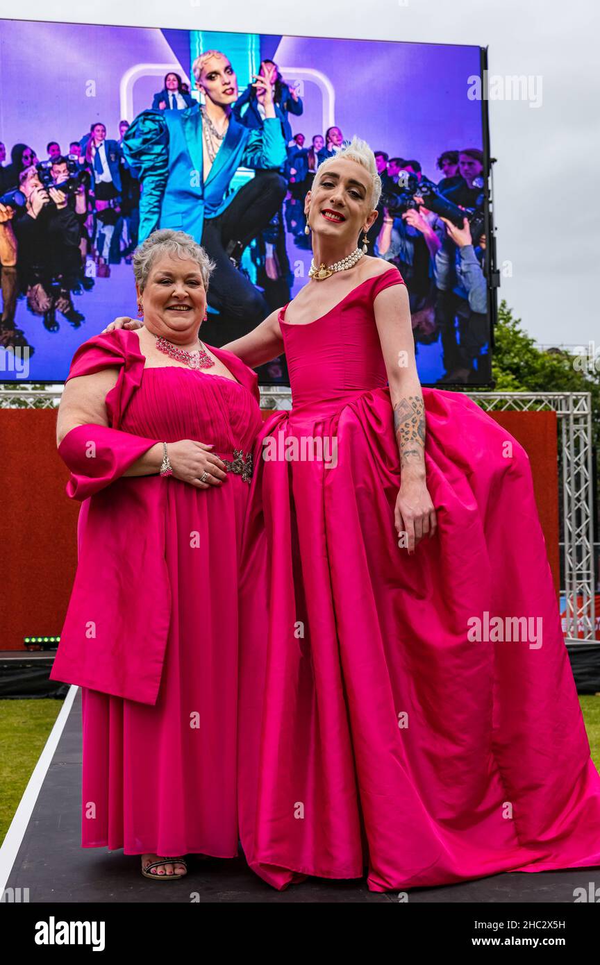 Drag artist hi-res stock photography and images - Alamy