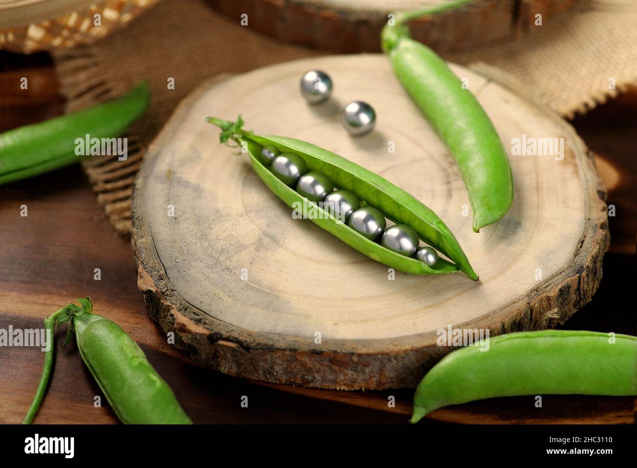Fresh peas inside green pod hi-res stock photography and images - Alamy