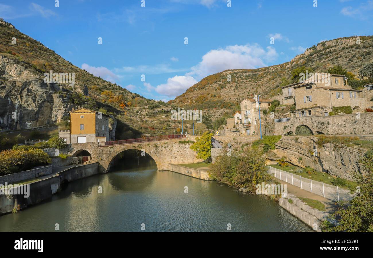 River Ouveze landscape with the roman bridge in Le Pouzin Stock Photo ...
