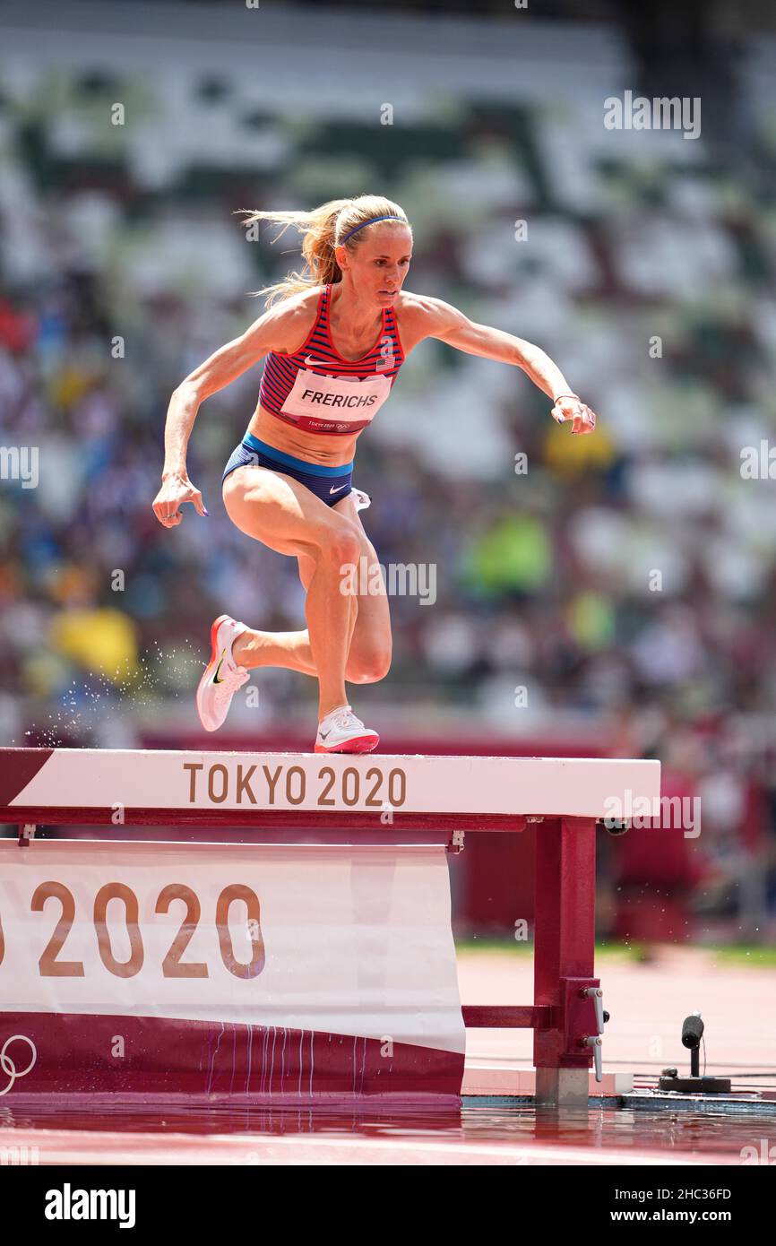 Courtney Frerichs participating in the 3000 meters steeplechase at the ...