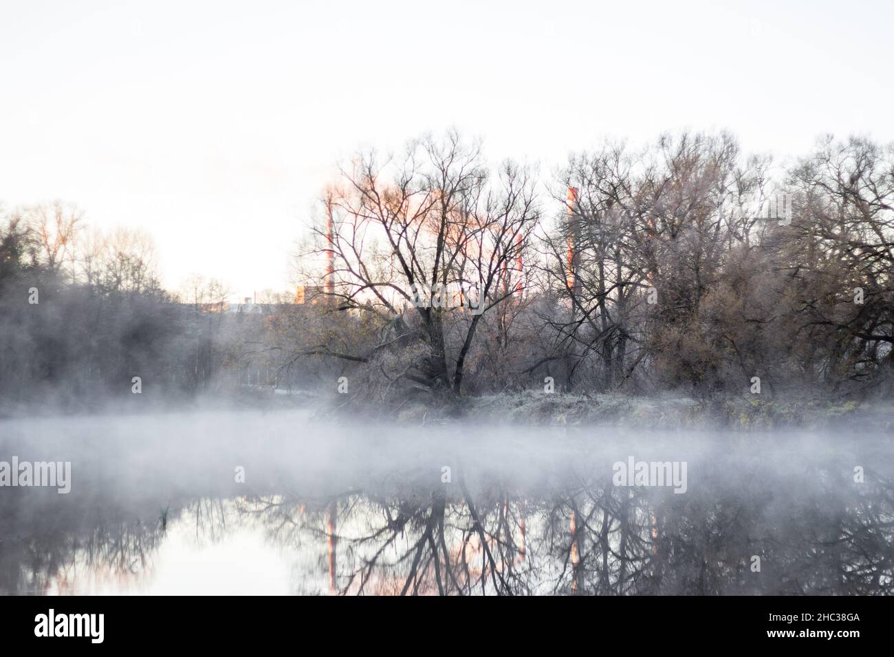 White haze over water on a frosty morning Stock Photo - Alamy