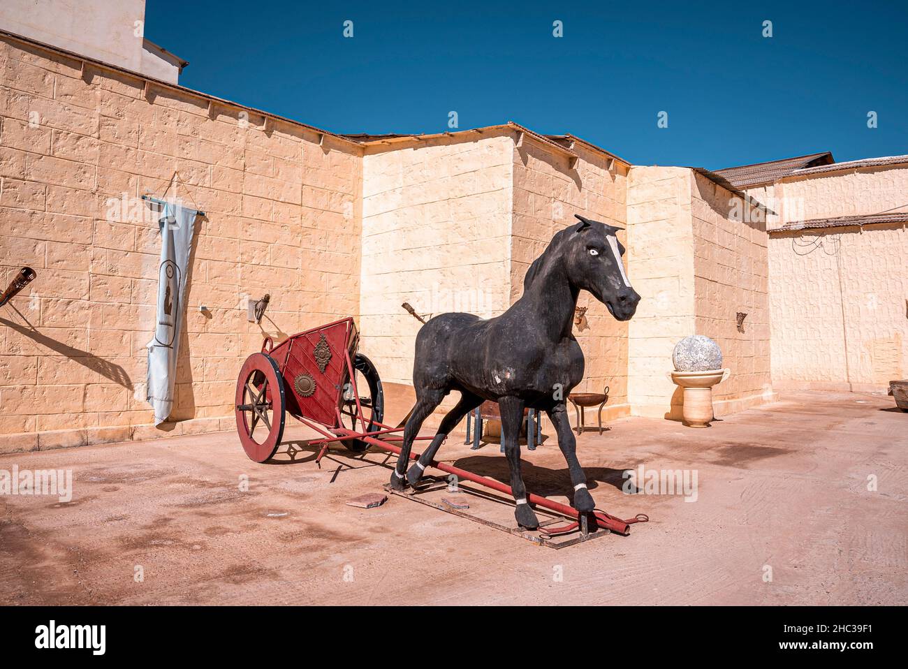 Roman horse carriage hi-res stock photography and images - Alamy