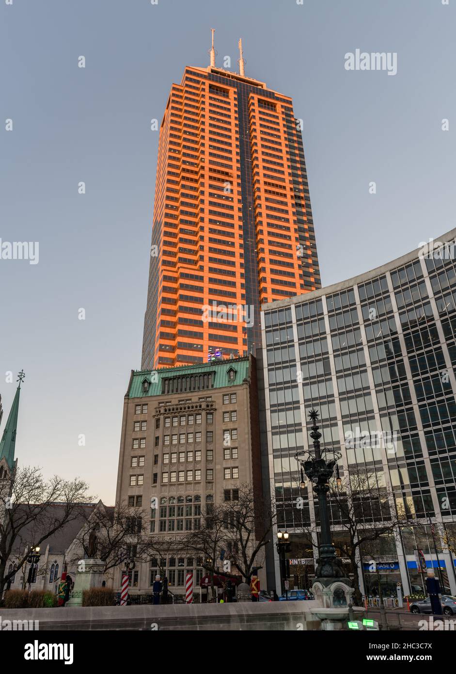 View downtown indianapolis indiana hi-res stock photography and images ...