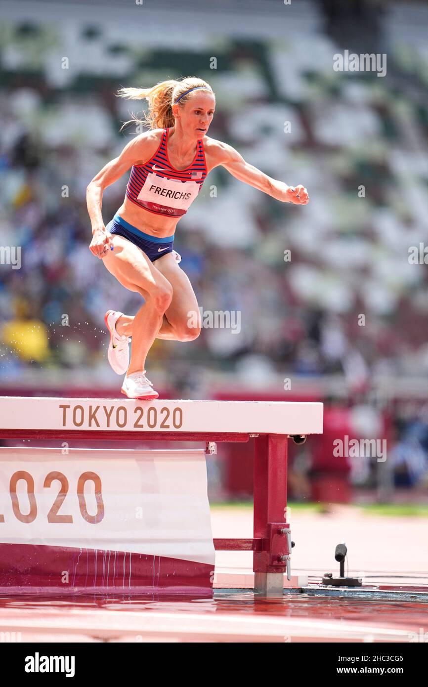 Courtney Frerichs participating in the 3000 meters steeplechase at the ...