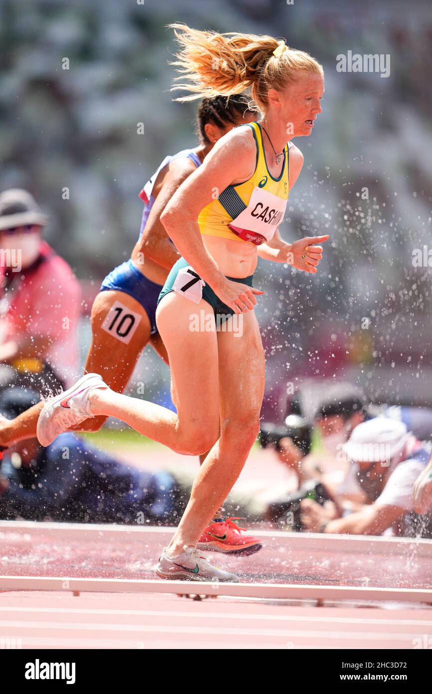 Amy Cashin participating in the 3000 meters steeplechase at the 2020 ...
