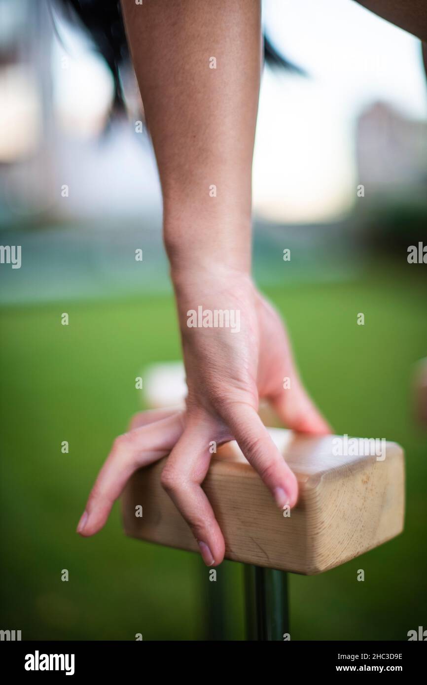 Gymnast balance one hand hi-res stock photography and images - Alamy