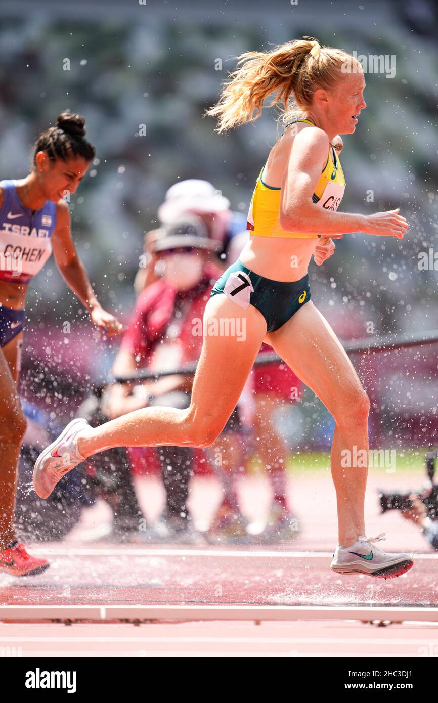 Amy Cashin participating in the 3000 meters steeplechase at the 2020 ...