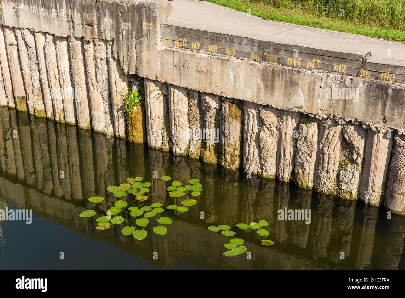 Reinforced concrete structure of the water intake on the river Protva ...