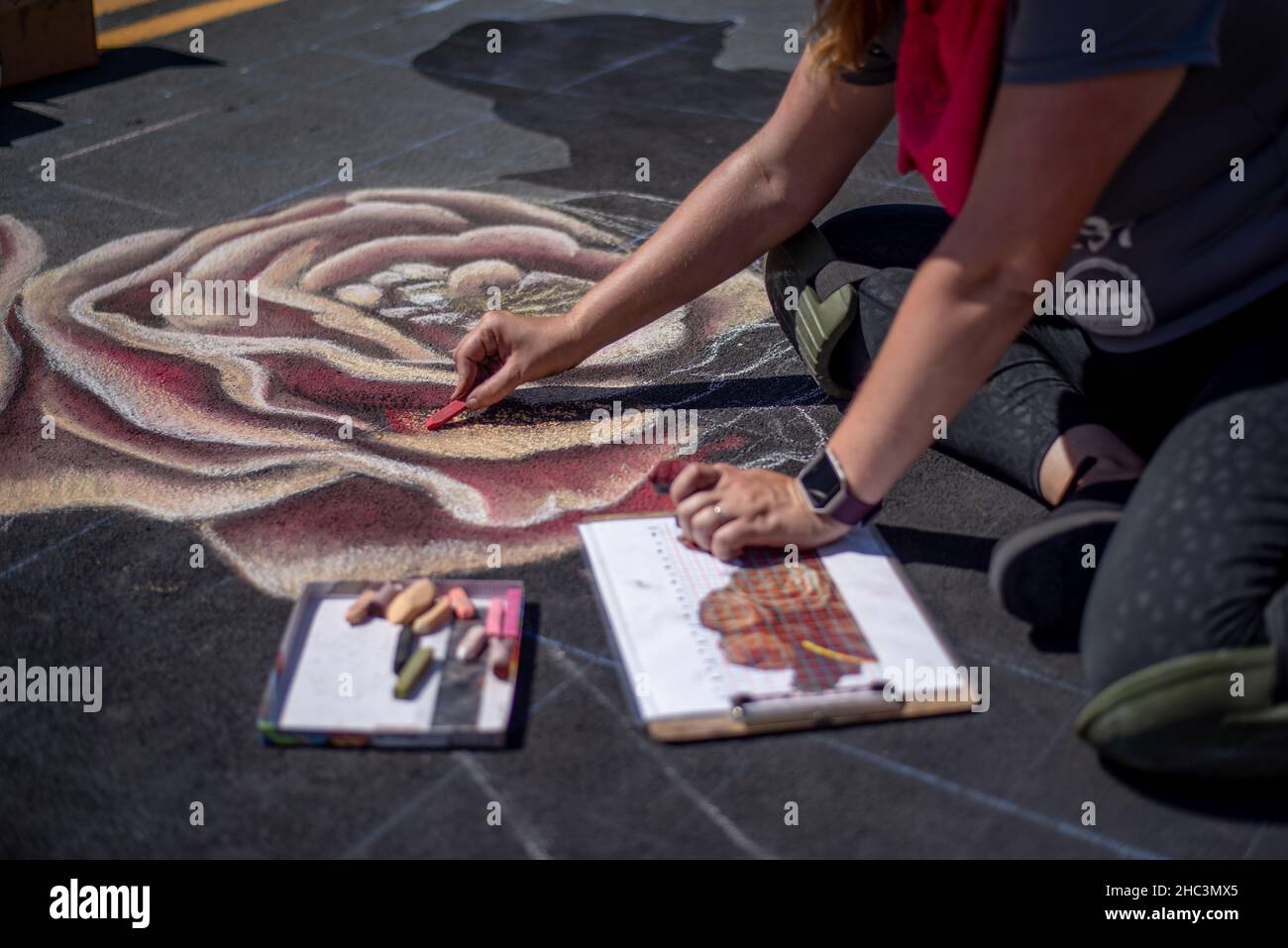 Chalk draw drawing hi-res stock photography and images - Alamy