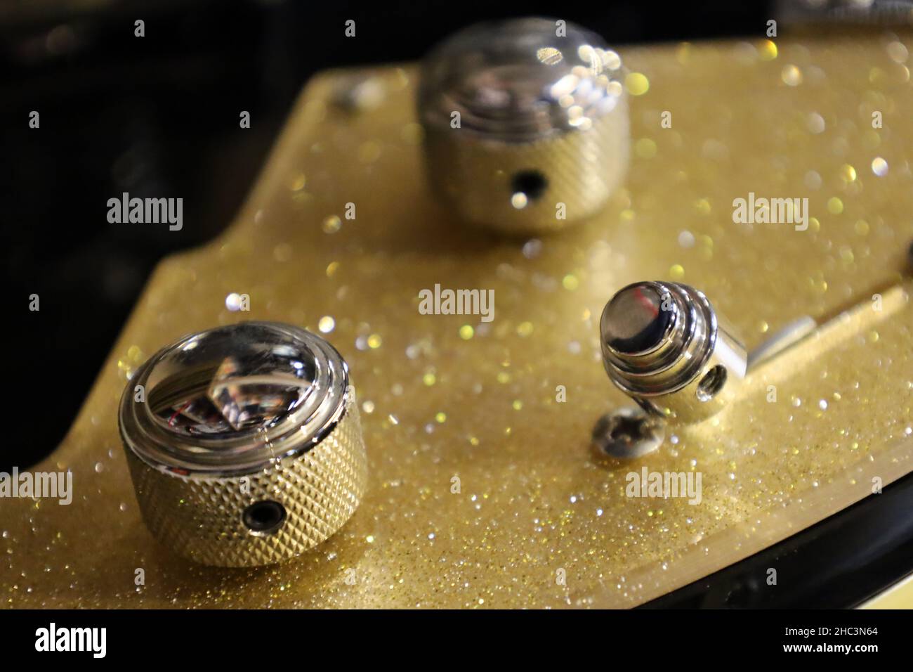 electric guitar master volume knob analog synthesizer Stock Photo - Alamy