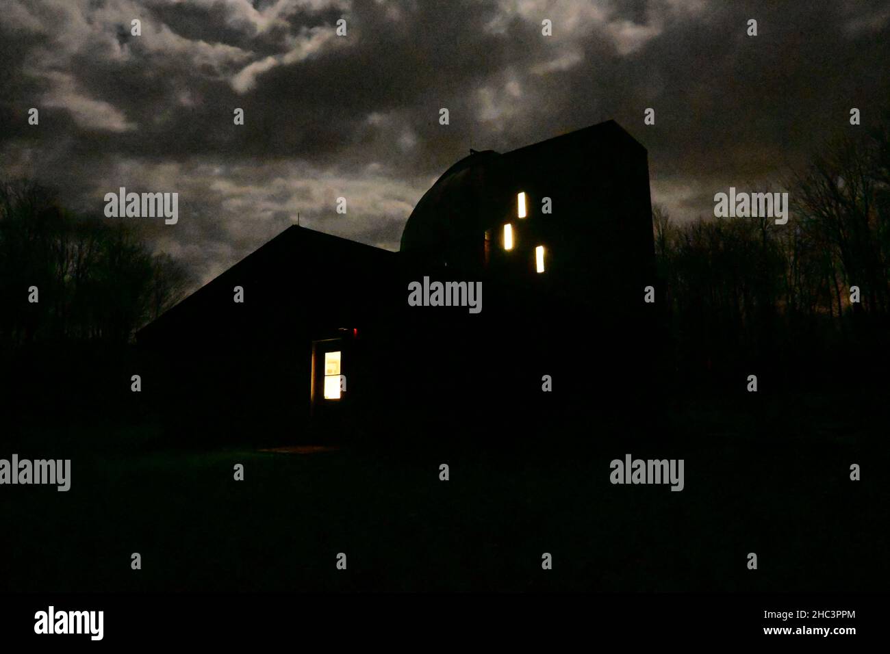 Eerie night hi-res stock photography and images - Alamy