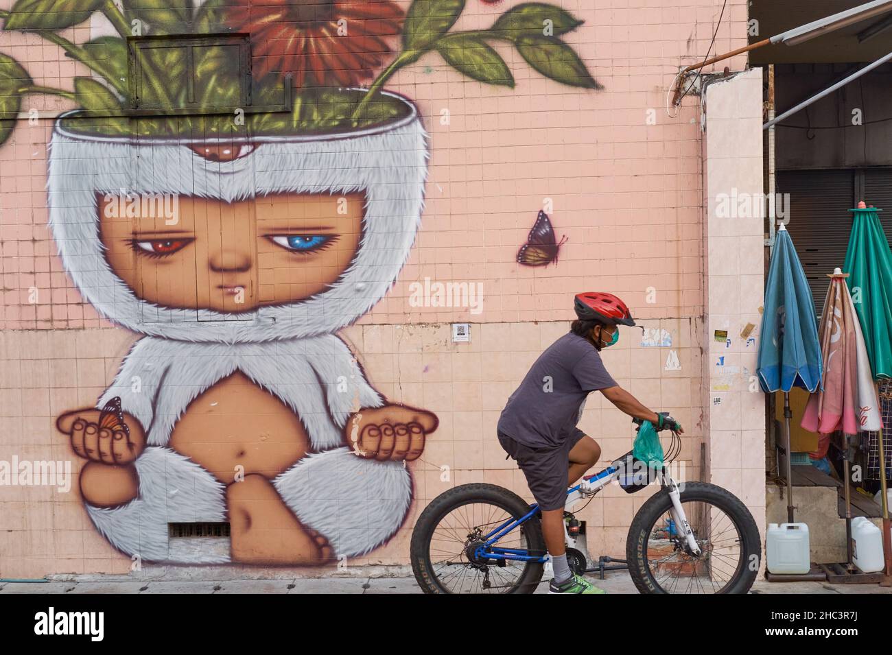 Alex face painting hi-res stock photography and images - Alamy