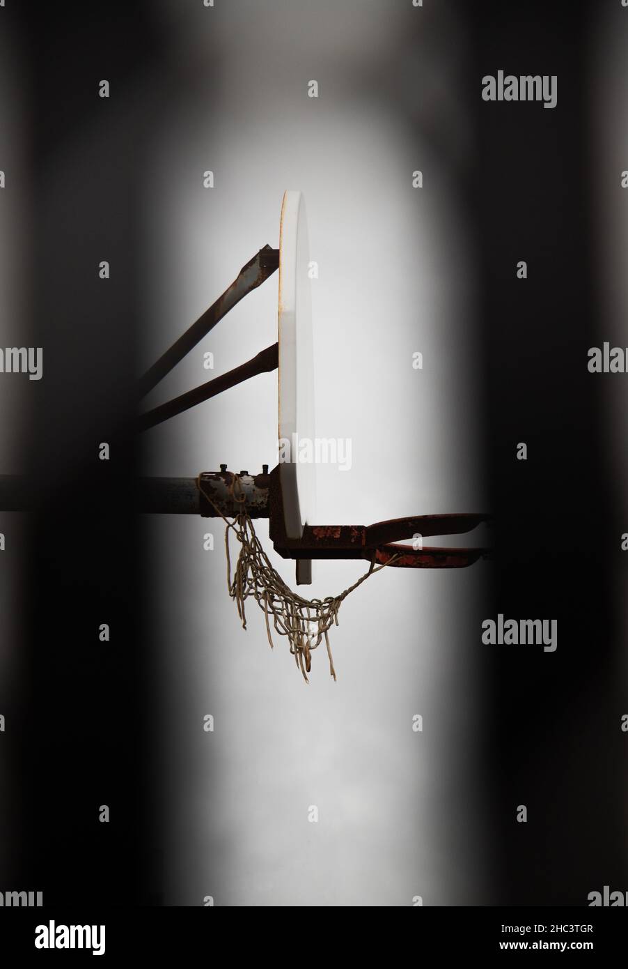 Side view of a basketball hoop Stock Photo - Alamy