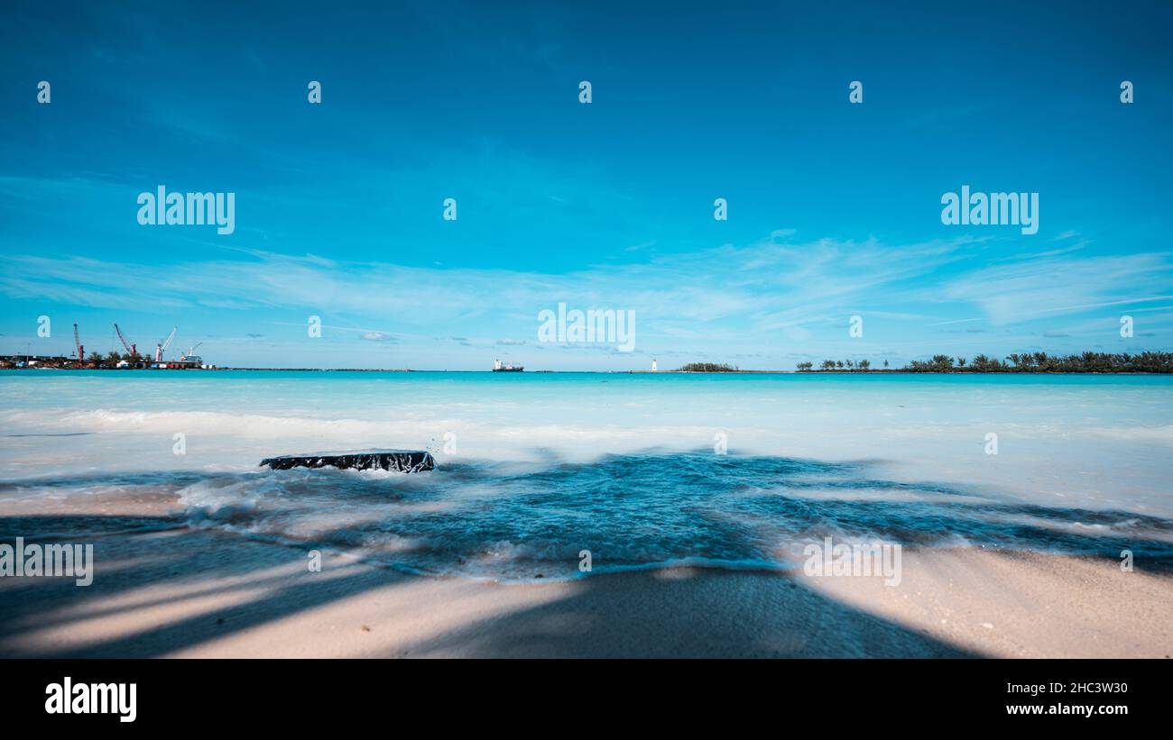 Beautiful seascape in the Bahamas Stock Photo - Alamy