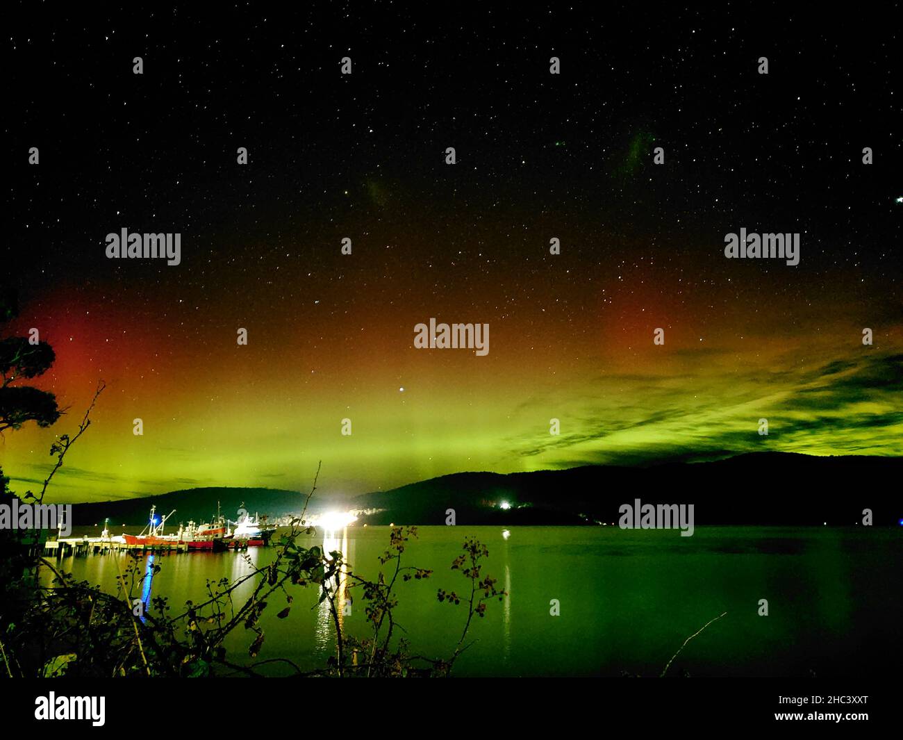 Aurora Australis aka the southern lights in Australia Stock Photo - Alamy