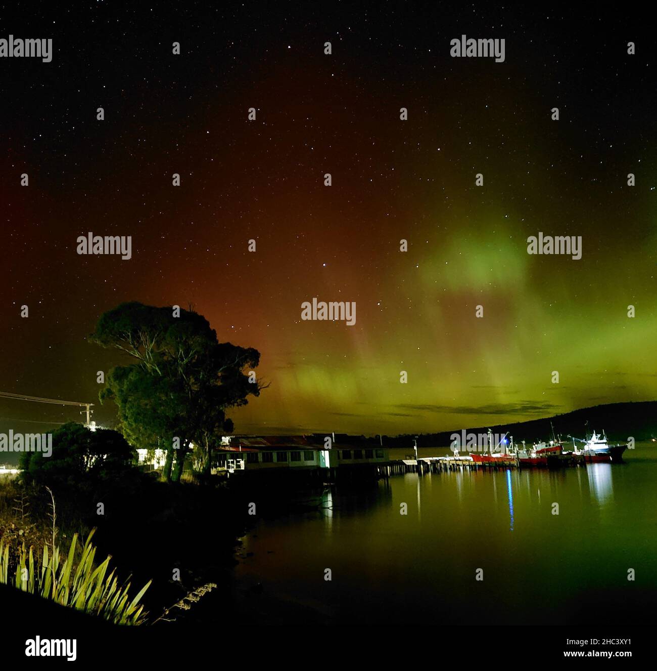 Aurora Australis aka the southern lights in Australia Stock Photo - Alamy