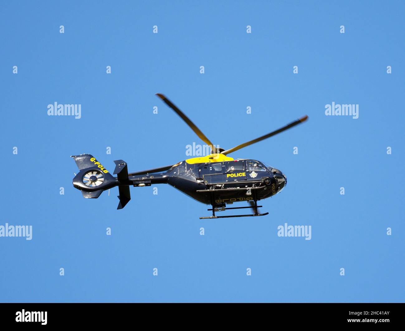 Helicopter searching hi-res stock photography and images - Alamy
