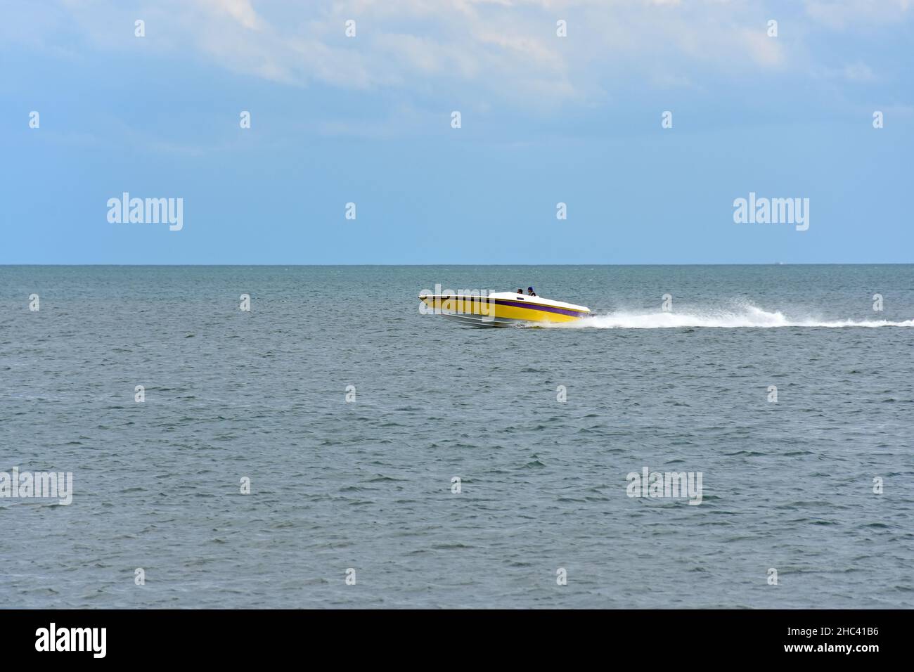 Speed boat hi-res stock photography and images - Alamy