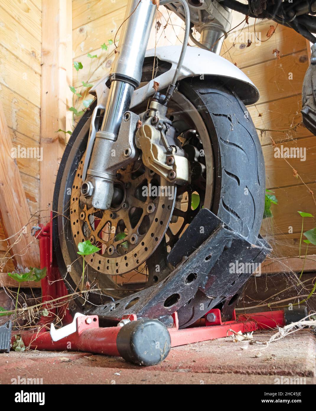 Dirty motorcycle hi-res stock photography and images - Alamy