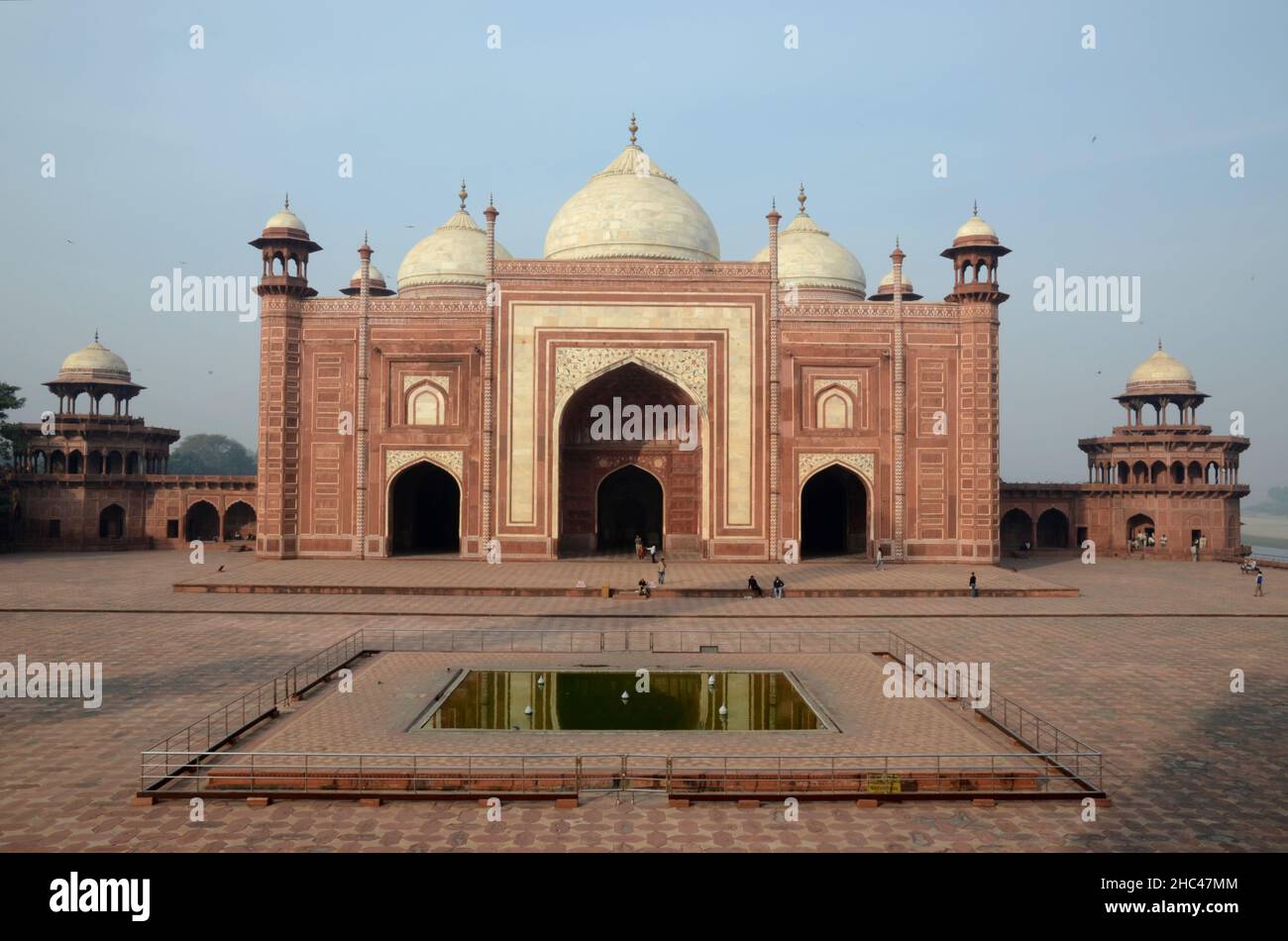 Mosque taj mahal complex hi-res stock photography and images - Alamy