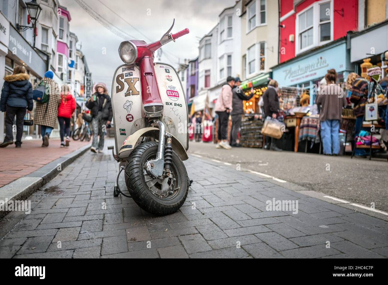 December 20th 2021 hi-res stock photography and images - Alamy