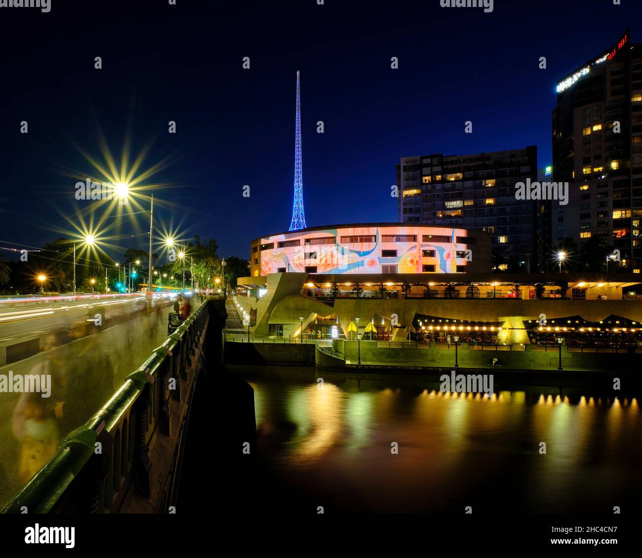 Bridge light painting hi-res stock photography and images - Alamy