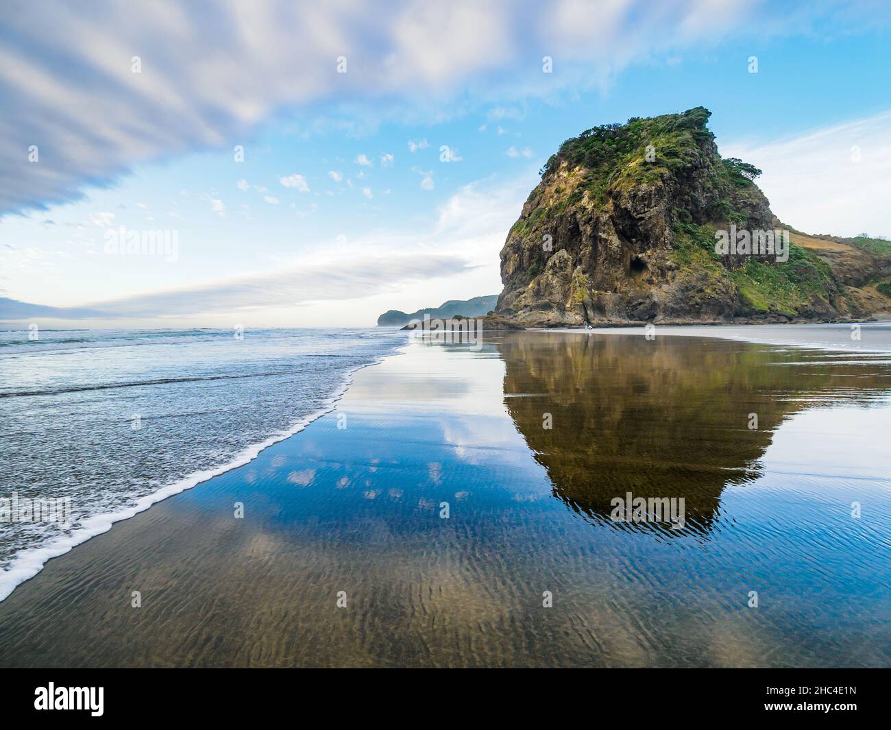 Piha iconic landmark hi-res stock photography and images - Alamy