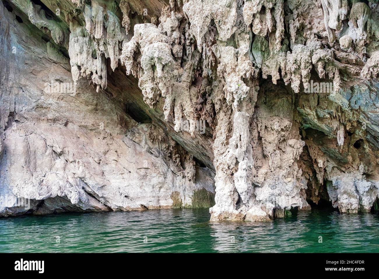 Scenics in Hanabanilla Natural Reserve Cuba Stock Photo - Alamy