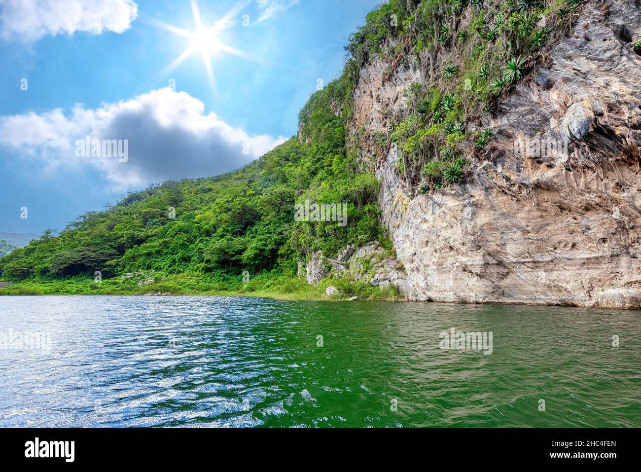Scenics in Hanabanilla Natural Reserve Cuba Stock Photo - Alamy