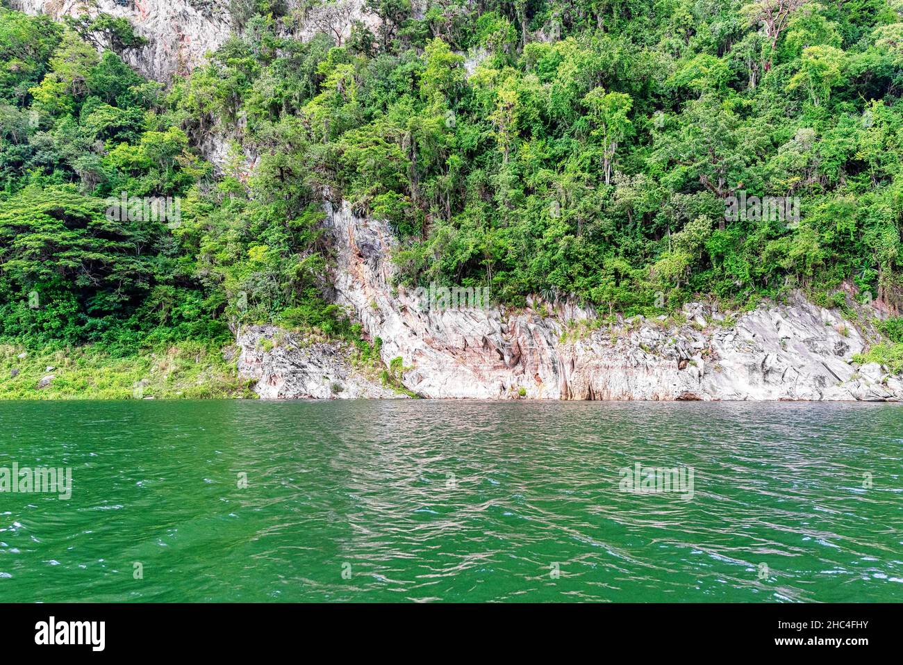 Scenics in Hanabanilla Natural Reserve Cuba Stock Photo - Alamy