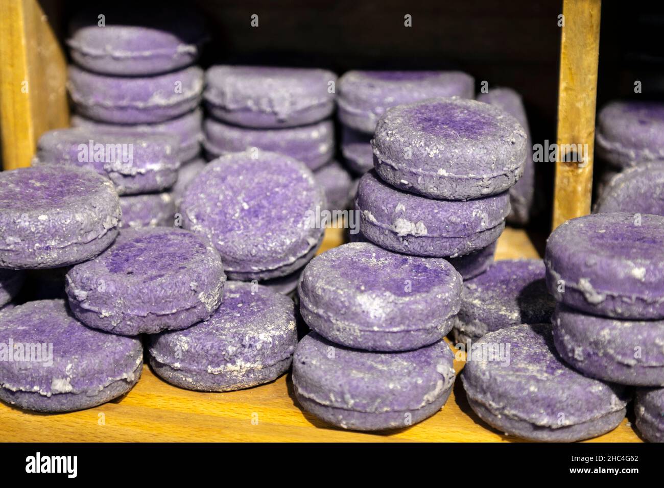 Lush bar hi-res stock photography and images - Alamy