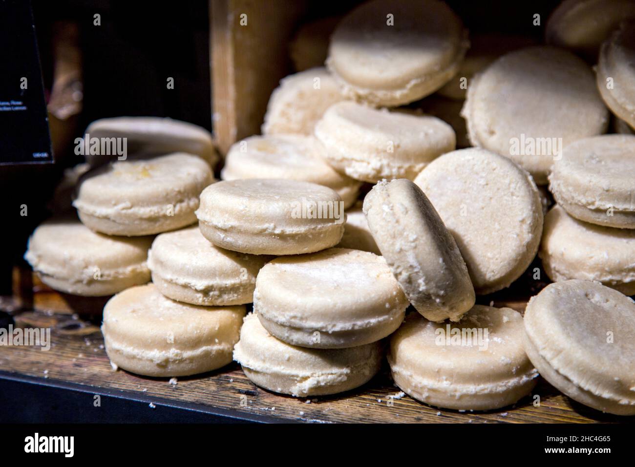 Lush bar hi-res stock photography and images - Alamy