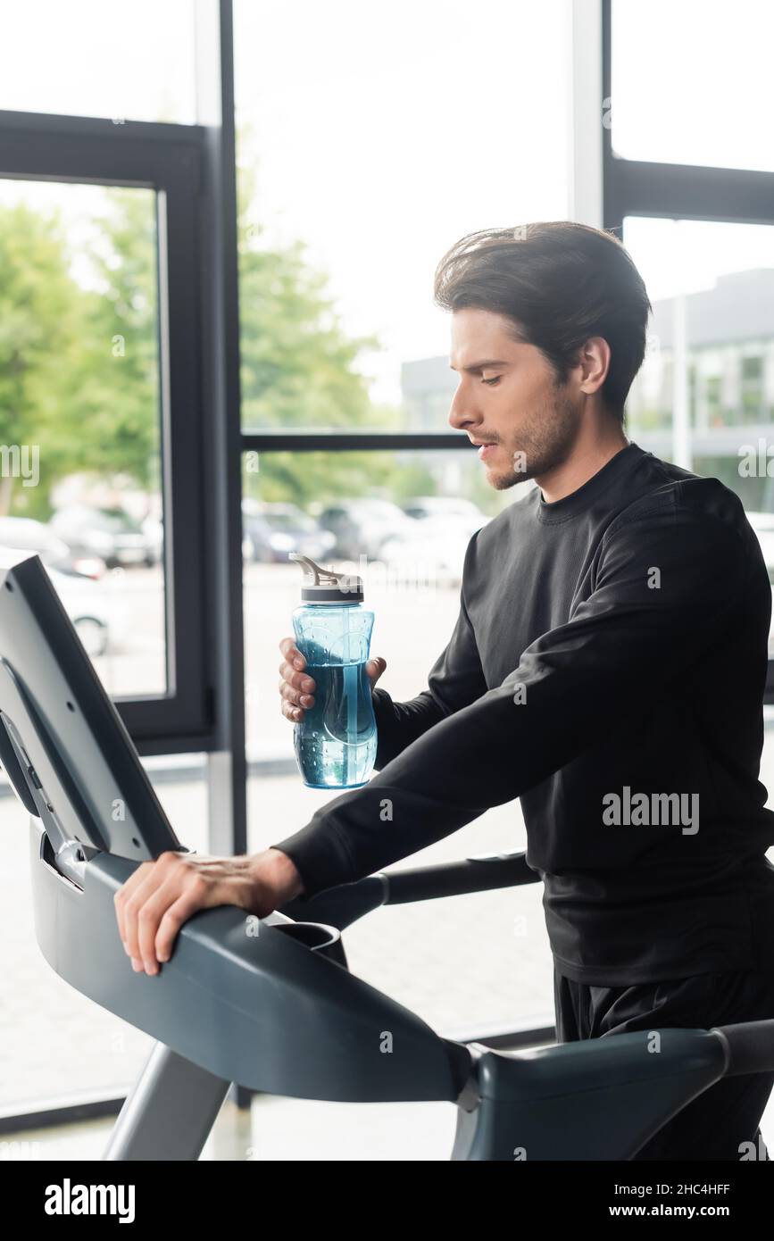 Person on treadmill profile view hi-res stock photography and images ...