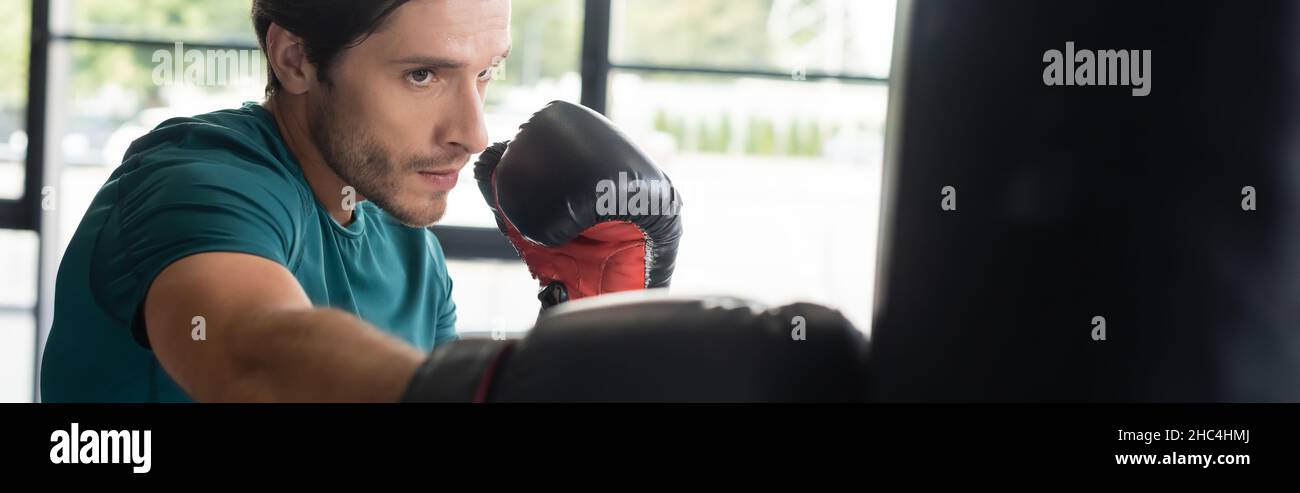 Sportsman boxing blurred punching hi-res stock photography and images ...