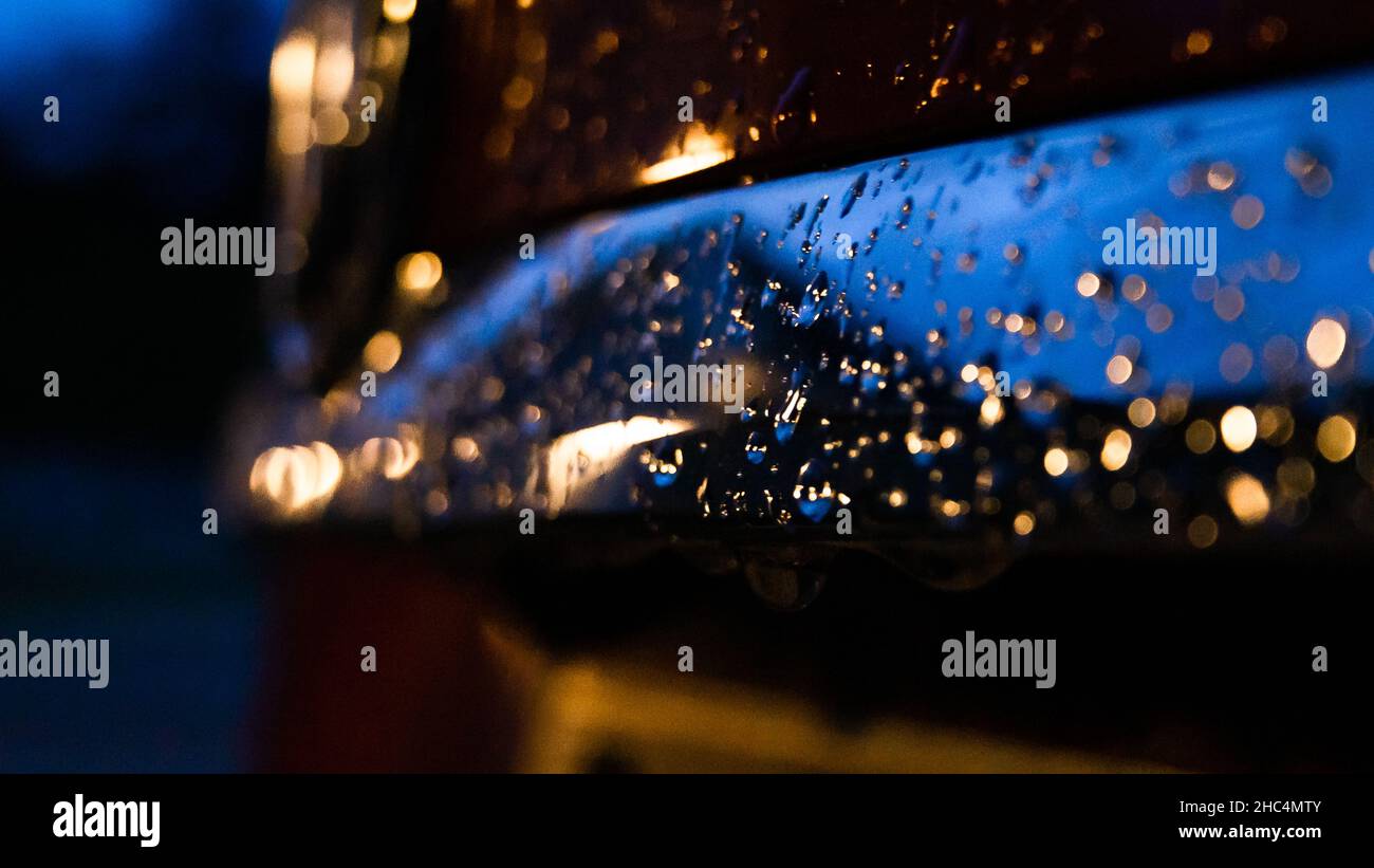 Damp car hi-res stock photography and images - Alamy