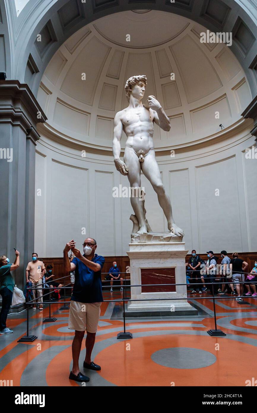 Sculpture of david by michelangelo hi-res stock photography and images ...