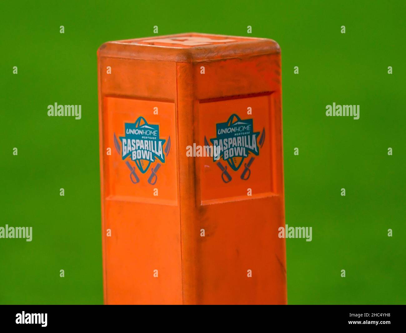 Tampa, FL, USA. 23rd Dec, 2021. Goal line pylon during the 1st half of ...