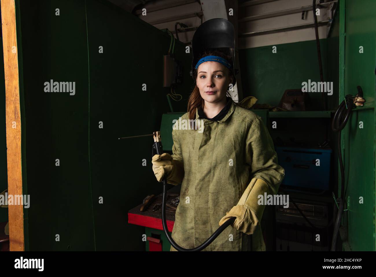 Young welder looking camera hi-res stock photography and images - Alamy