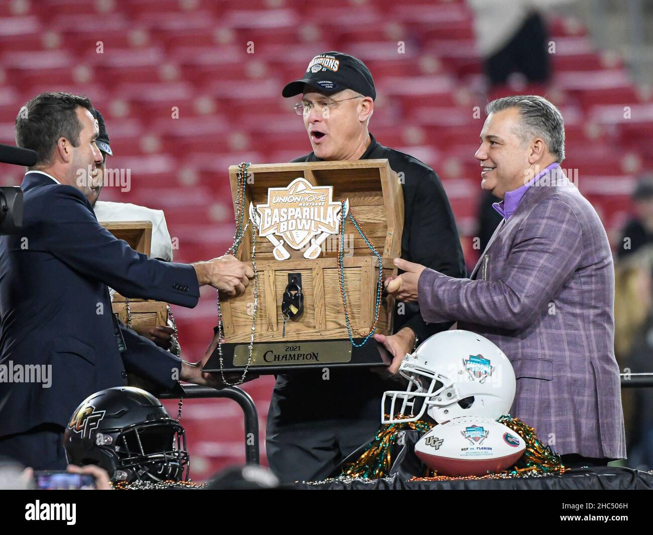 December 23, 2021 - Tampa, FL, U.S: UCF Knights head coach Gus Malzahn ...