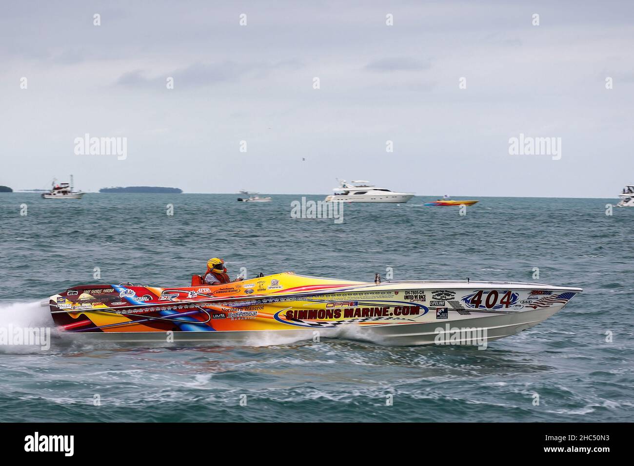 Motorboat offshore ocean race hi-res stock photography and images - Alamy
