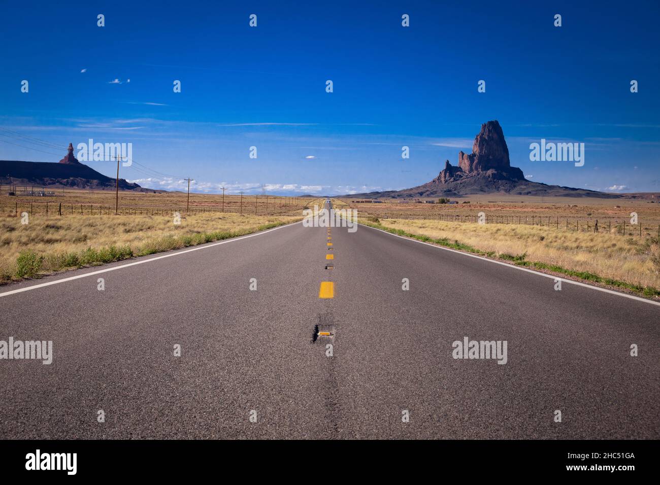Empty road highway 163 monument hi-res stock photography and images - Alamy