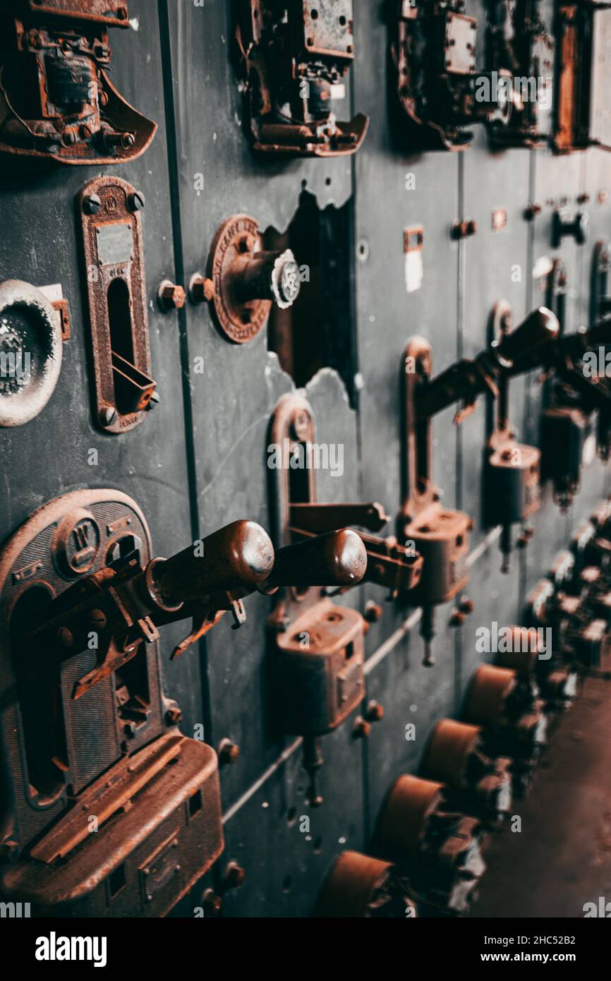 Electrical switches hi-res stock photography and images - Alamy