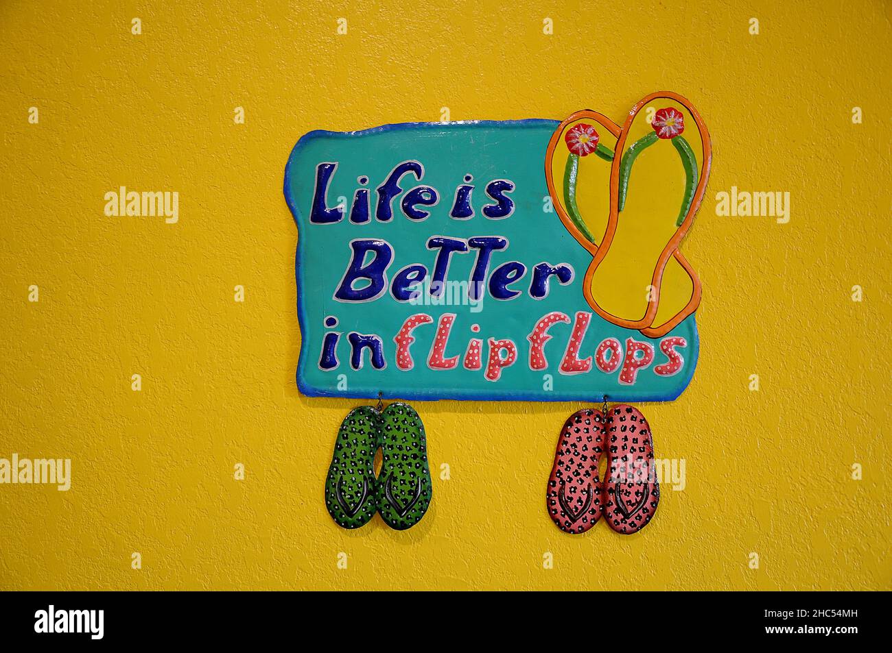 OCOEE/ORLANDO / FLORIDA / USA - 01 December 2017. Book rack store and ...