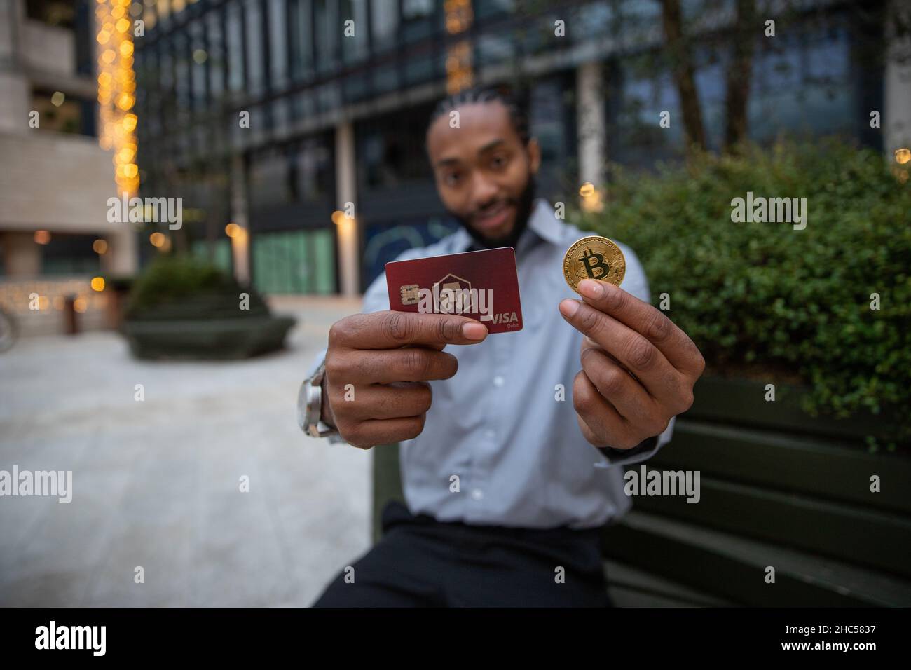 Currency exchange platforms hi-res stock photography and images - Alamy