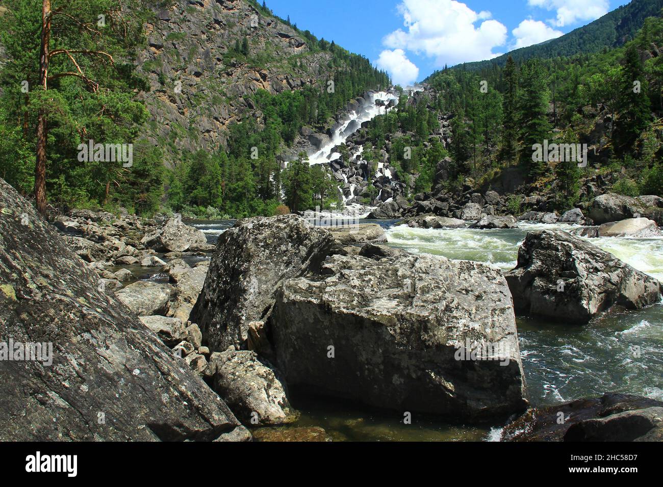 Uchar waterfall hi-res stock photography and images - Alamy