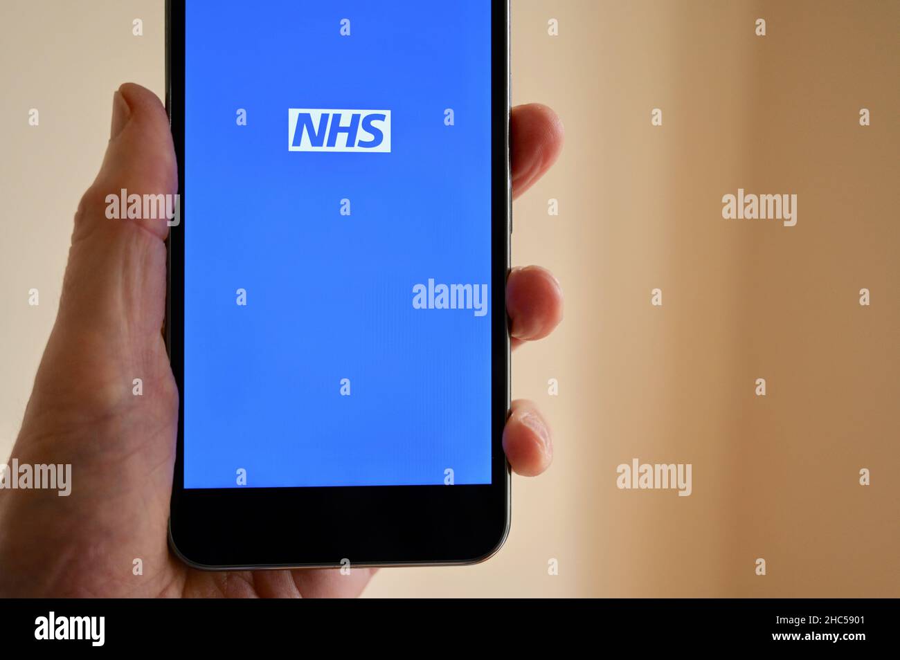 Nhs logo uk hi-res stock photography and images - Alamy