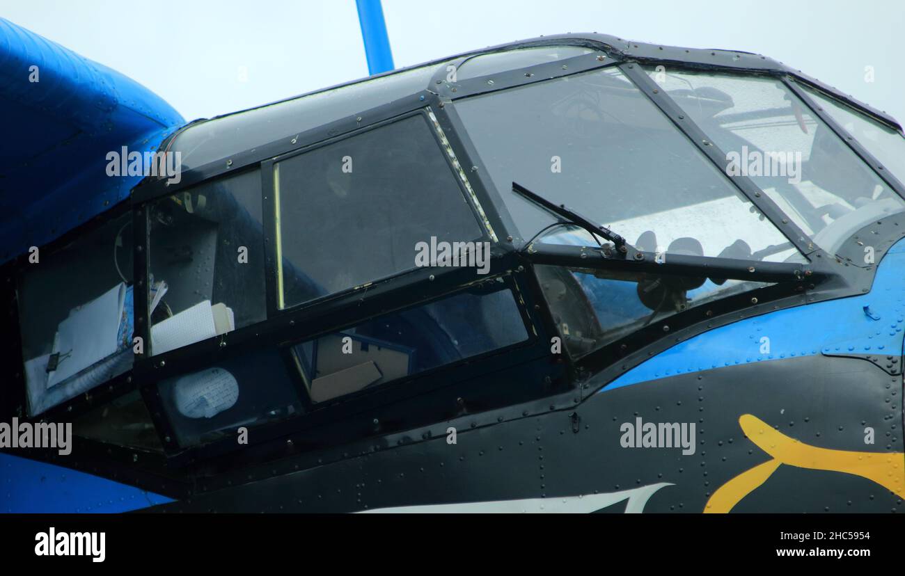 vintage propeller aircraft, outside cockpit Stock Photo - Alamy
