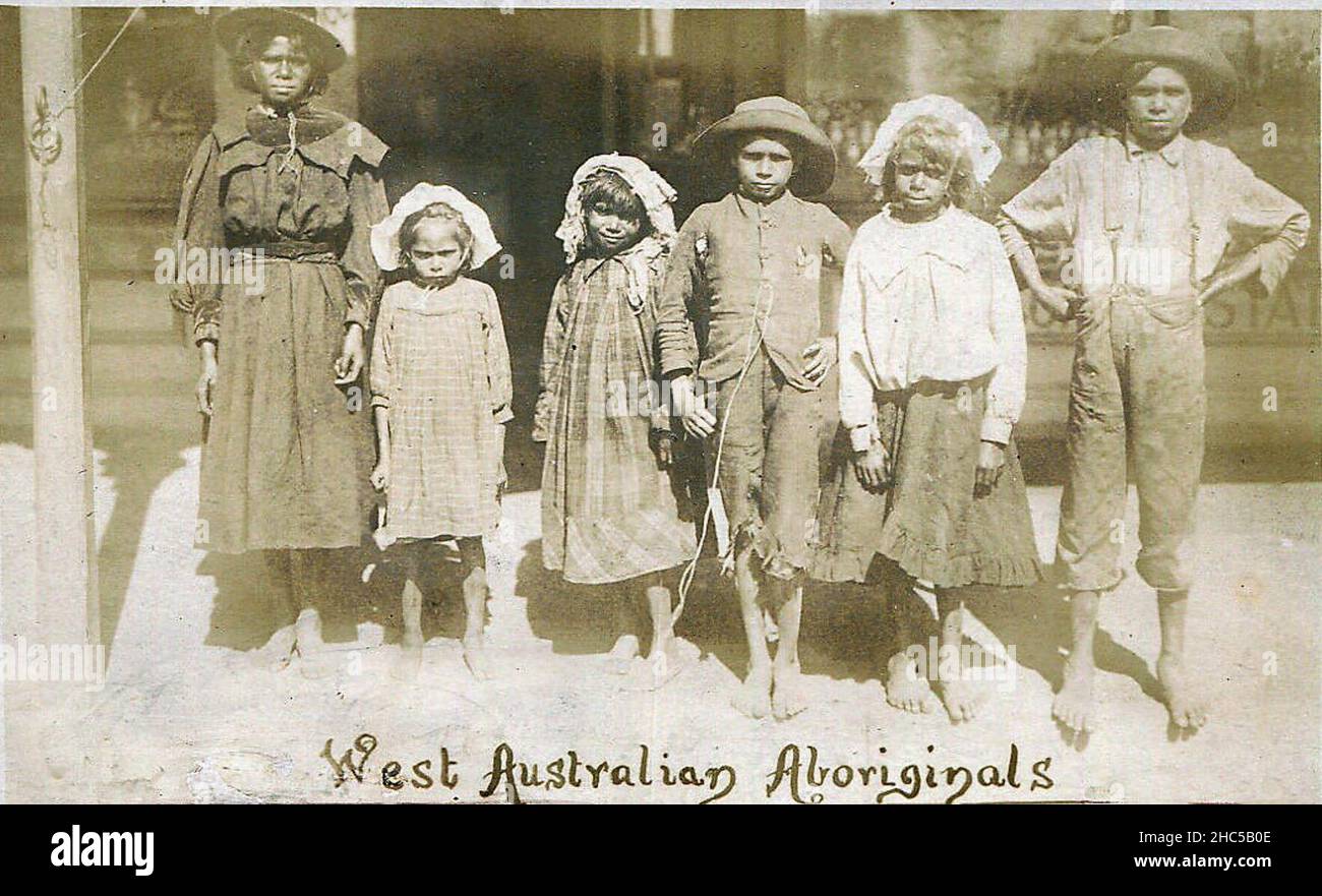 Australian aborigines historical hi-res stock photography and images ...