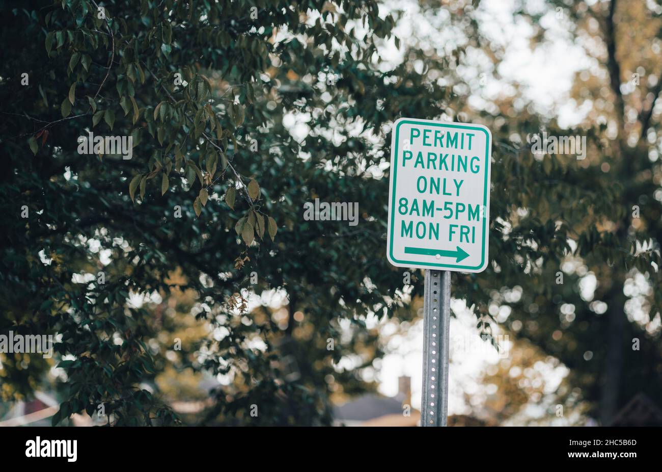 8am 5pm hi-res stock photography and images - Alamy