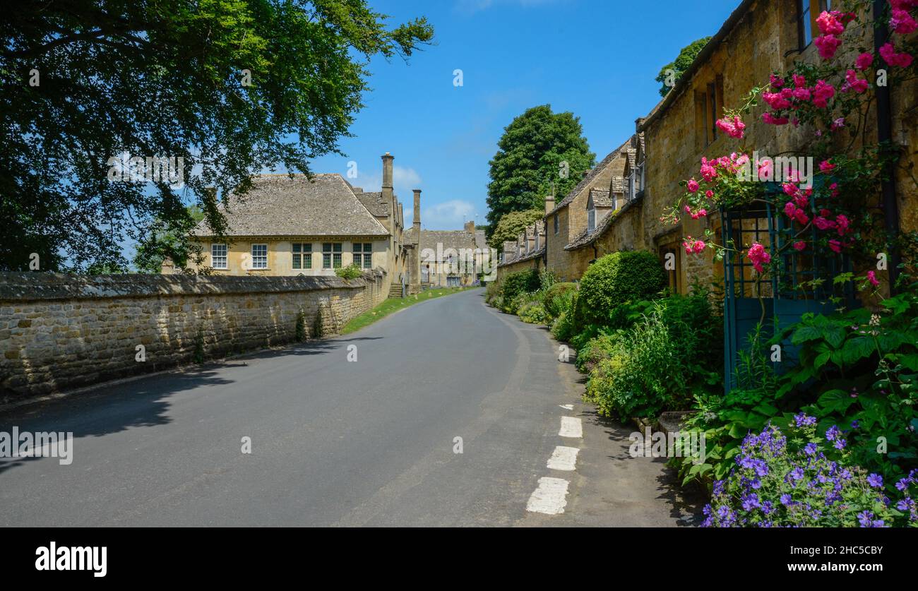 The attractive Cotswold village of Snowshill, Gloucestershire Stock ...
